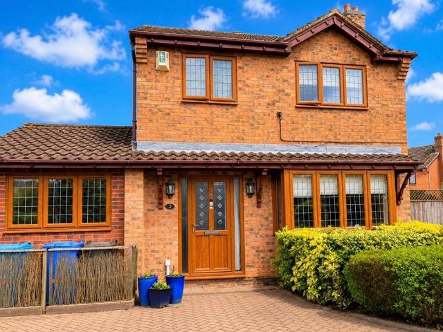 3 bedroom detached house to rent