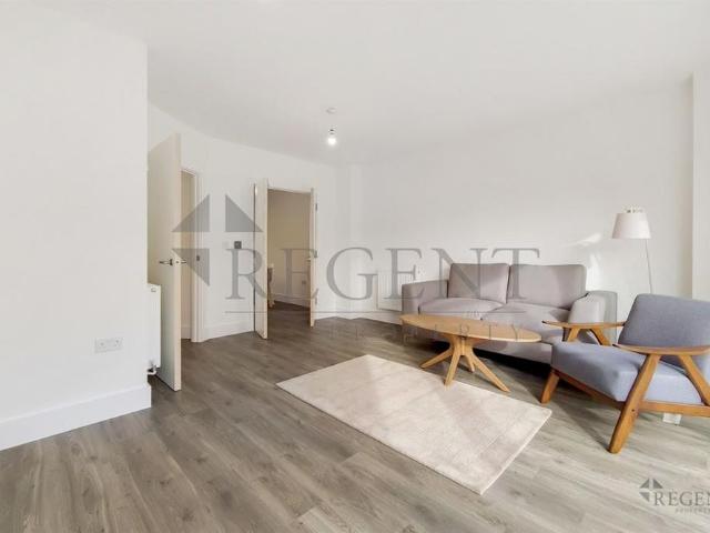 3 bedroom detached house to rent