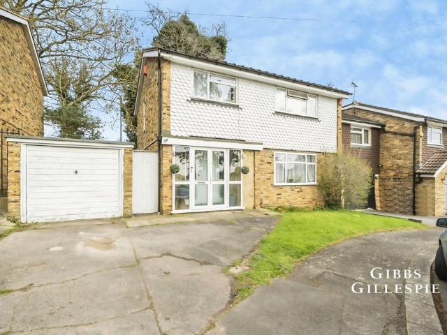 3 bedroom detached house to rent