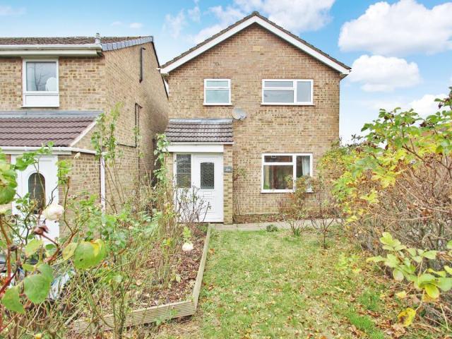 3 bedroom detached house to rent