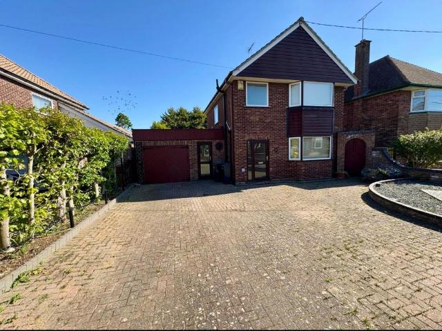 3 bedroom detached house to rent