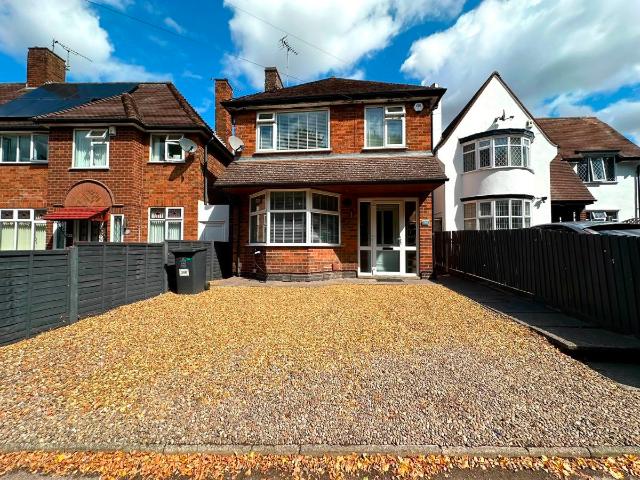 3 bedroom detached house to rent