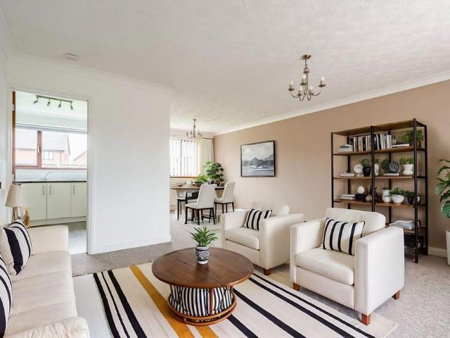 3 bedroom detached house to rent