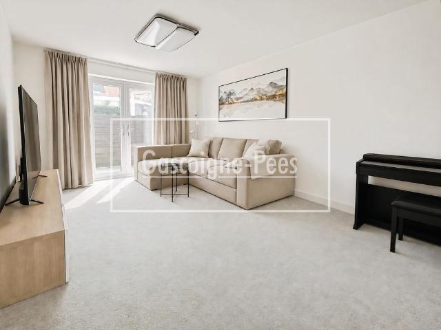 3 bedroom detached house to rent
