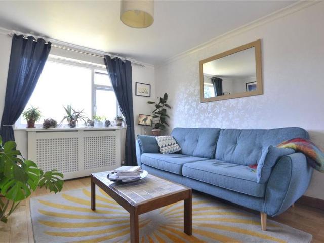 3 bedroom detached house to rent