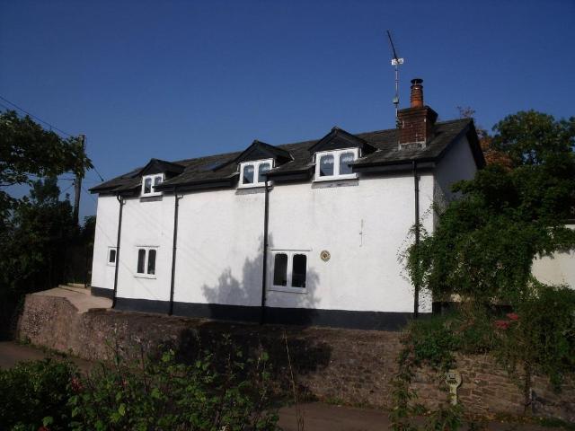 3 bedroom detached house to rent