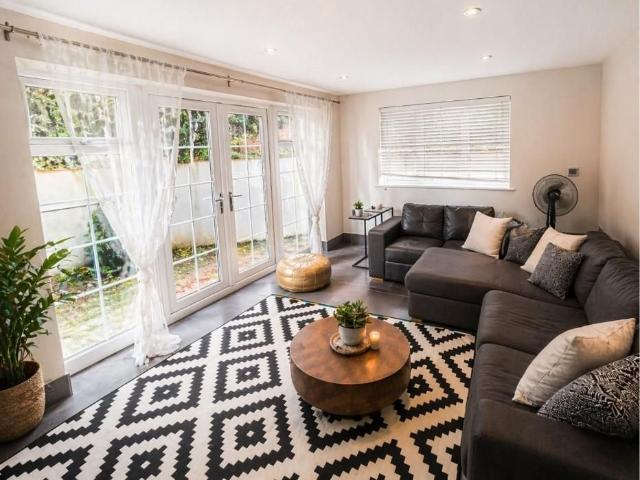3 bedroom detached house to rent