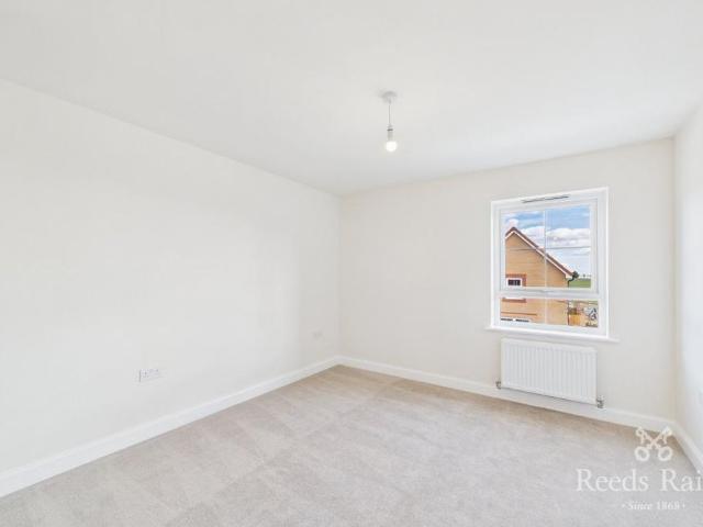3 bedroom detached house to rent