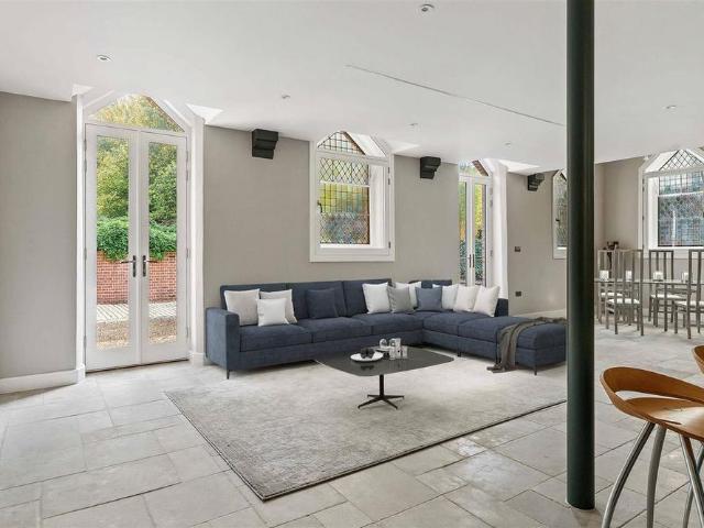 3 bedroom detached house to rent