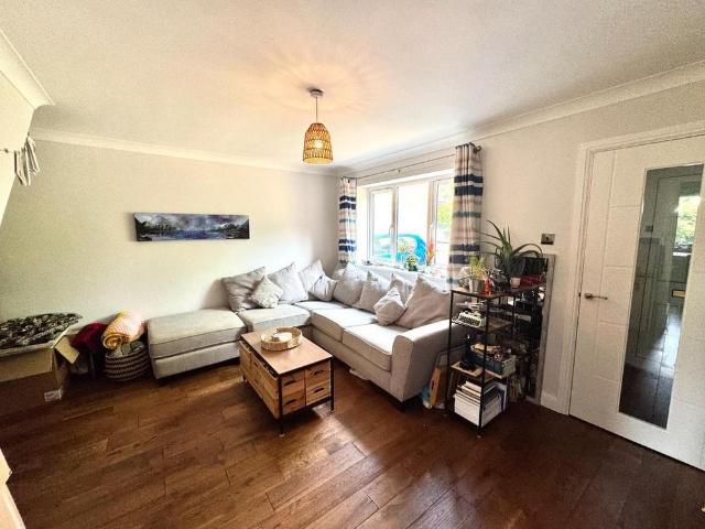 3 bedroom detached house to rent