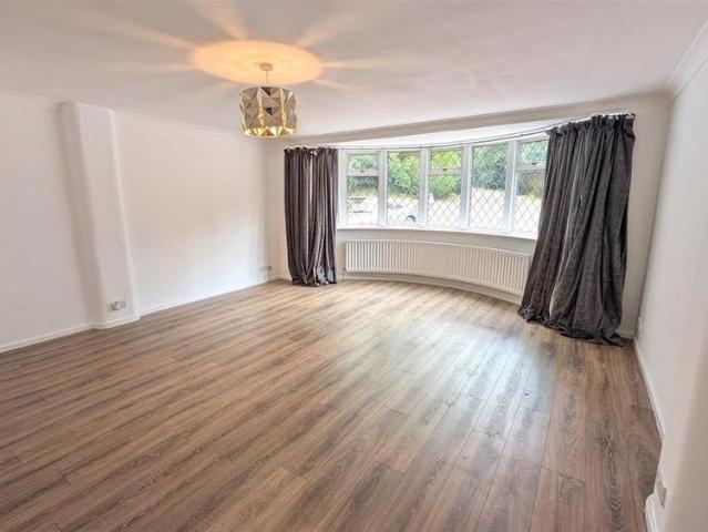 3 bedroom detached house to rent