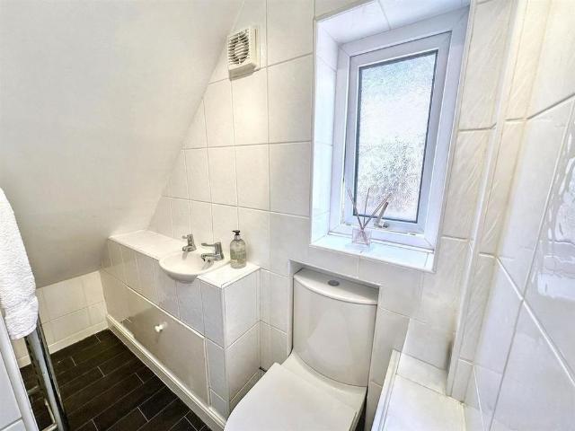 3 bedroom detached house to rent