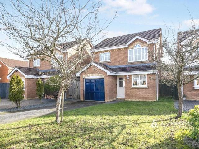 3 bedroom detached house to rent