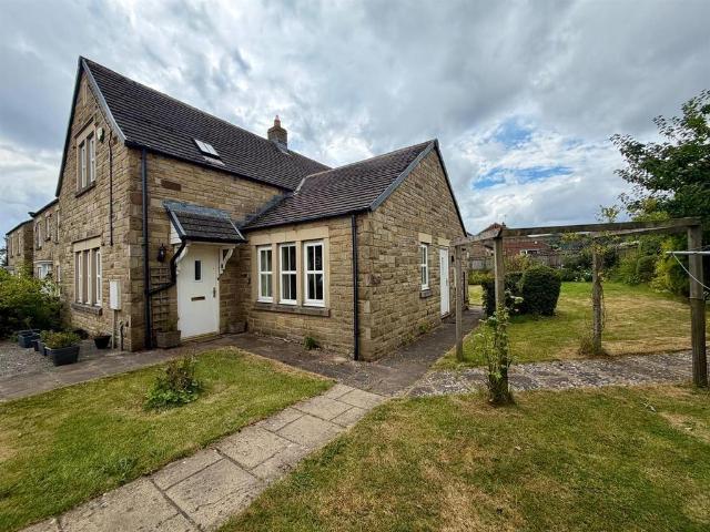 3 bedroom detached house to rent