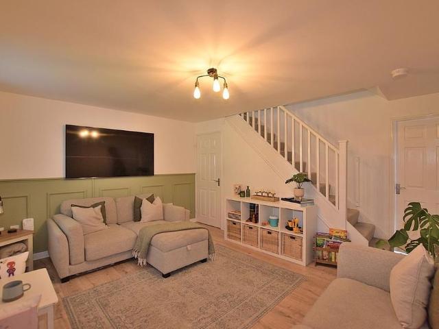 3 bedroom detached house to rent