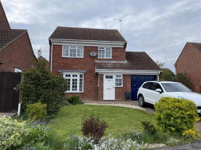 3 bedroom detached house to rent