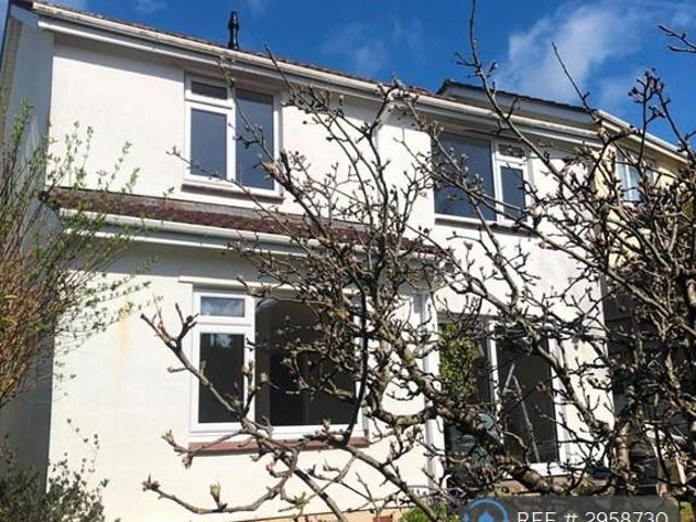 3 bedroom detached house to rent