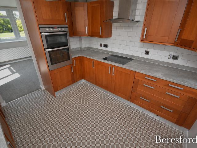 3 bedroom detached house to rent
