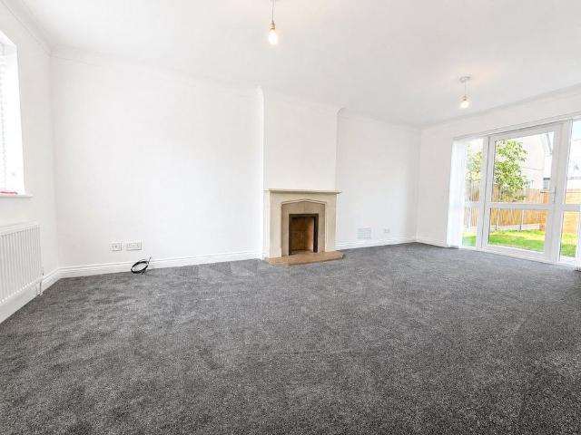 3 bedroom detached house to rent