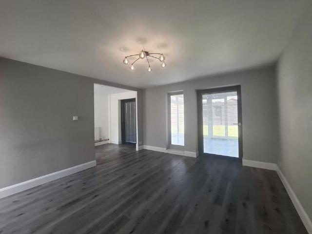 3 bedroom detached house to rent
