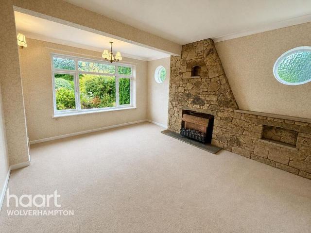 3 bedroom detached house to rent