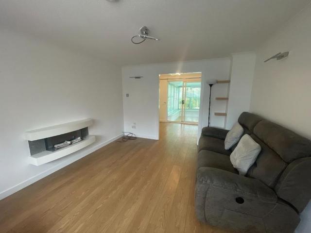 3 bedroom detached house to rent