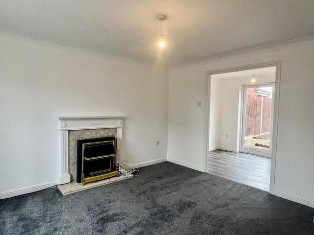 3 bedroom detached house to rent