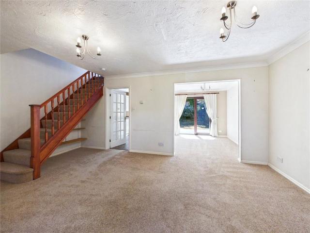 3 bedroom detached house to rent