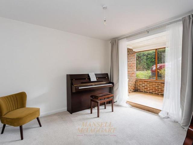 3 bedroom detached house to rent