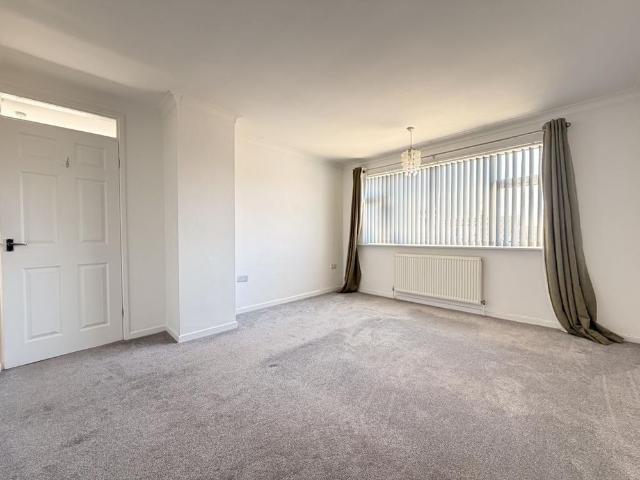 3 bedroom detached house to rent