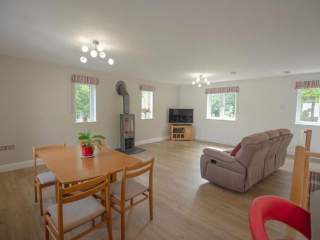 3 bedroom detached house to rent