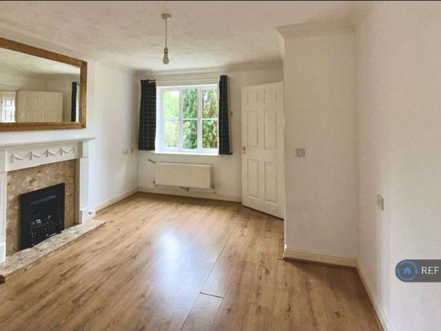 3 bedroom detached house to rent