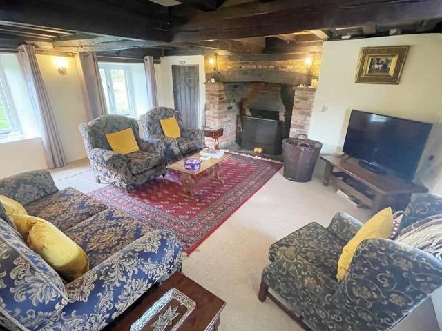 3 bedroom detached house to rent