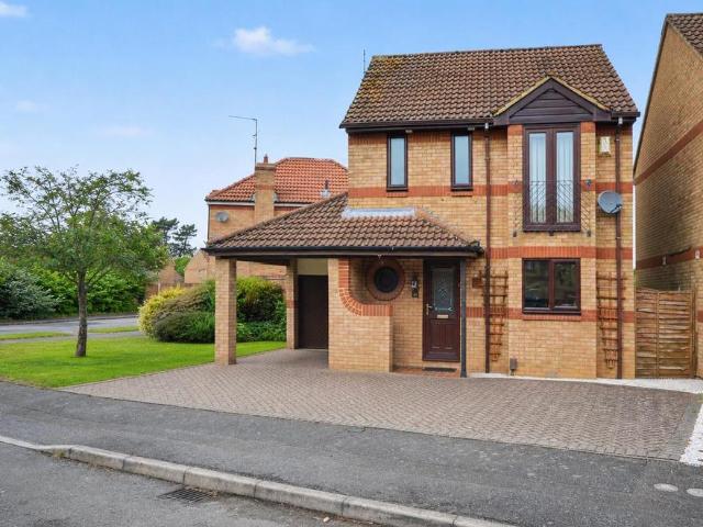 3 bedroom detached house to rent