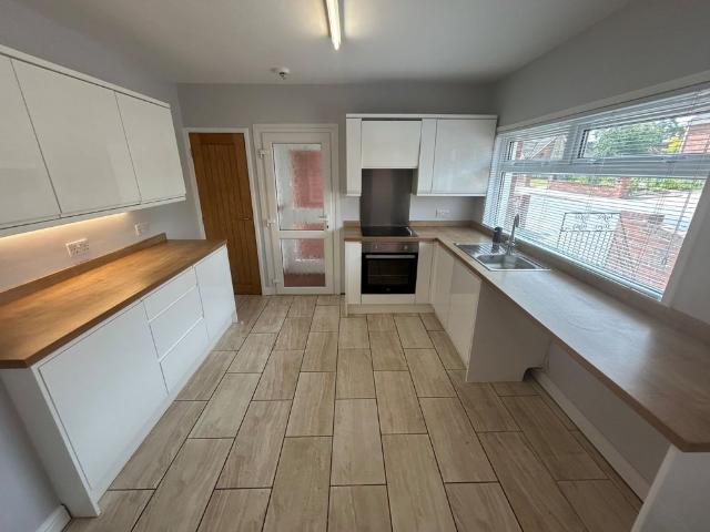 3 bedroom detached house to rent