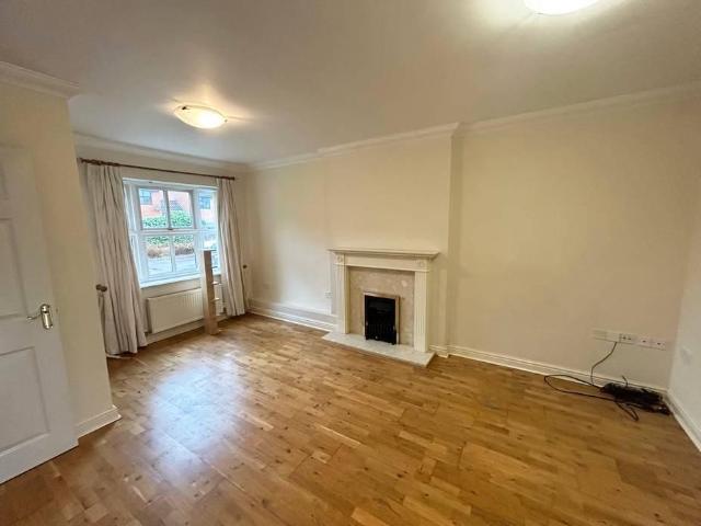 3 bedroom detached house to rent