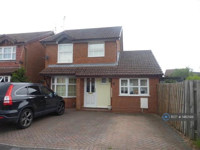 3 bedroom detached house to rent