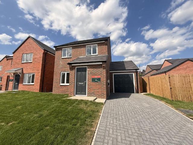 3 bedroom detached house to rent
