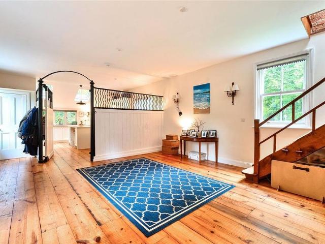 3 bedroom detached house to rent