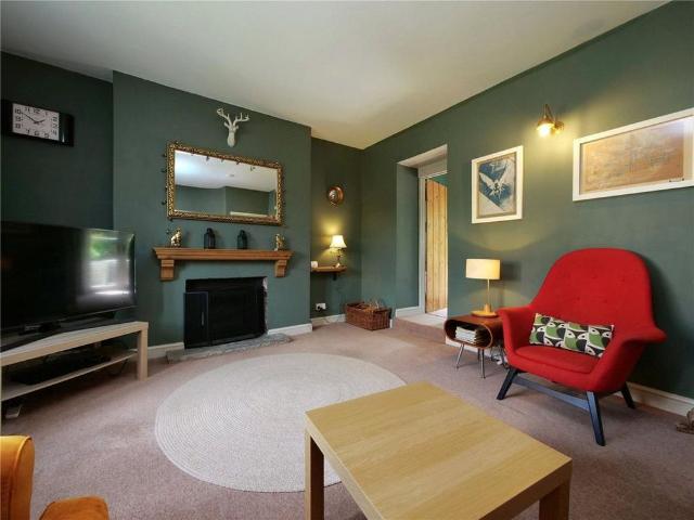 3 bedroom detached house to rent