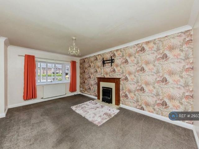 3 bedroom detached house to rent