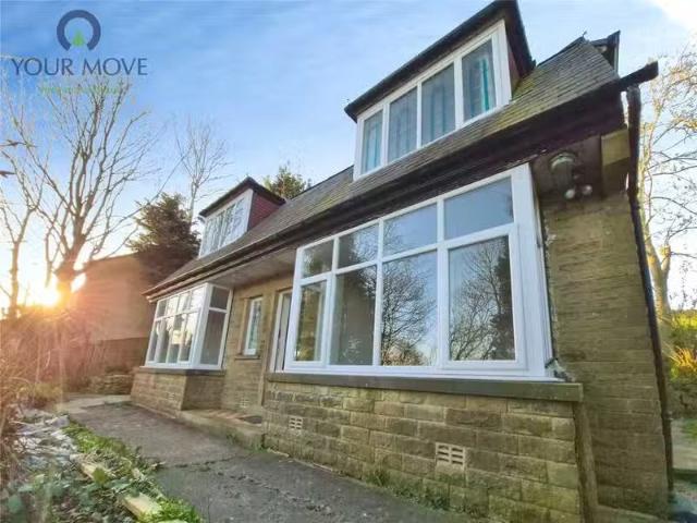 3 bedroom Detached House to rent, Braithwaite Road, Keighley.