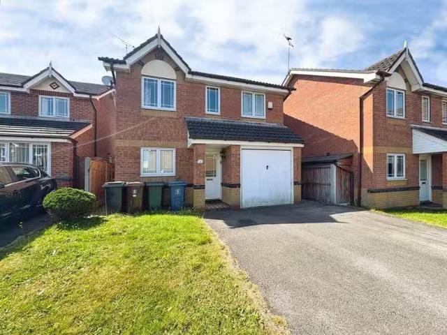 3 bedroom Detached House to rent, Crossfield Road, Skelmersdal.