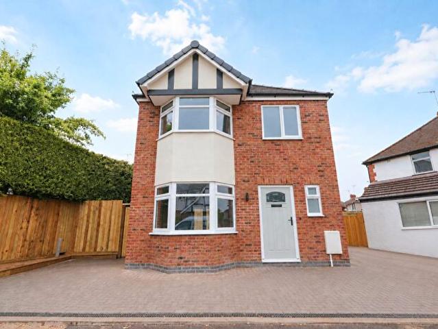 3 Bedroom Detached House To Rent In Ulverscroft Road, Cheylesmore, Coventry, CV3
