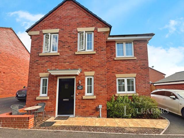 3 Bedroom Detached House To Rent In Woodhouse Drive, Kenilworth, Warwickshire, CV8