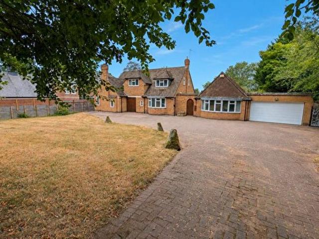 3 Bedroom Detached House To Rent In Barford Hill, Barford, Warwick, CV35