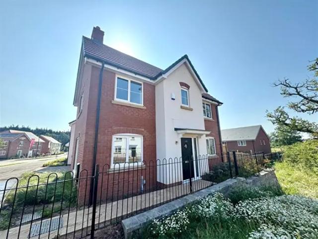 3 Bedroom Detached House To Rent In Carrington Way, The Meadows, CV7