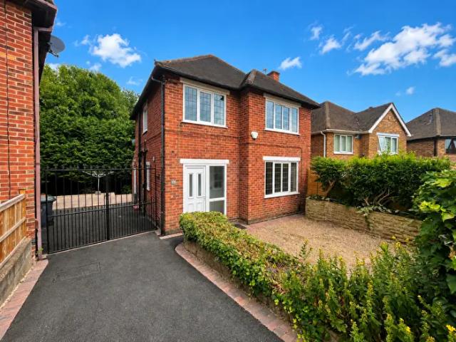 3 Bedroom Detached House To Rent In Cedarland Crescent, Nuthall, NG16