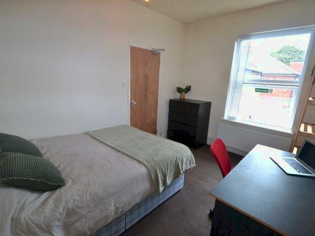 3 Bedroom Detached House To Rent In Cloister Street, Dunkirk, Nottingham, NG7