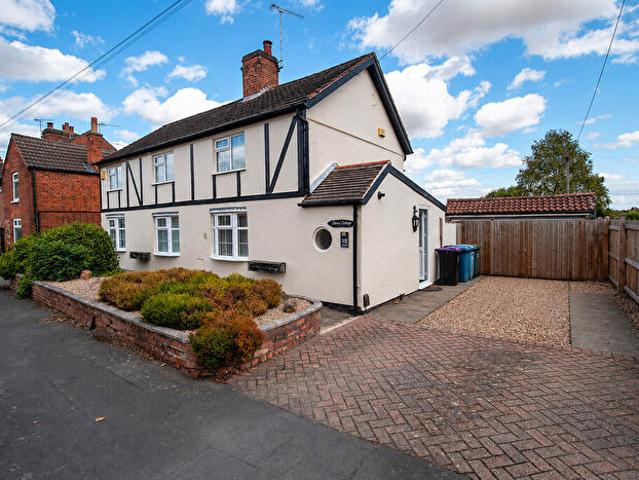 3 Bedroom Detached House To Rent In Elm Avenue, Keyworth, Nottingham, NG12